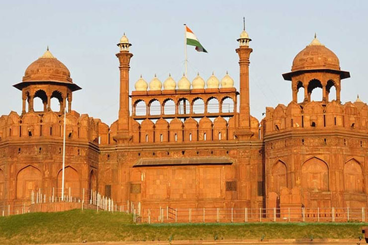 Best of North India including Delhi Jaipur Agra Khajuraho with Varanasi ...